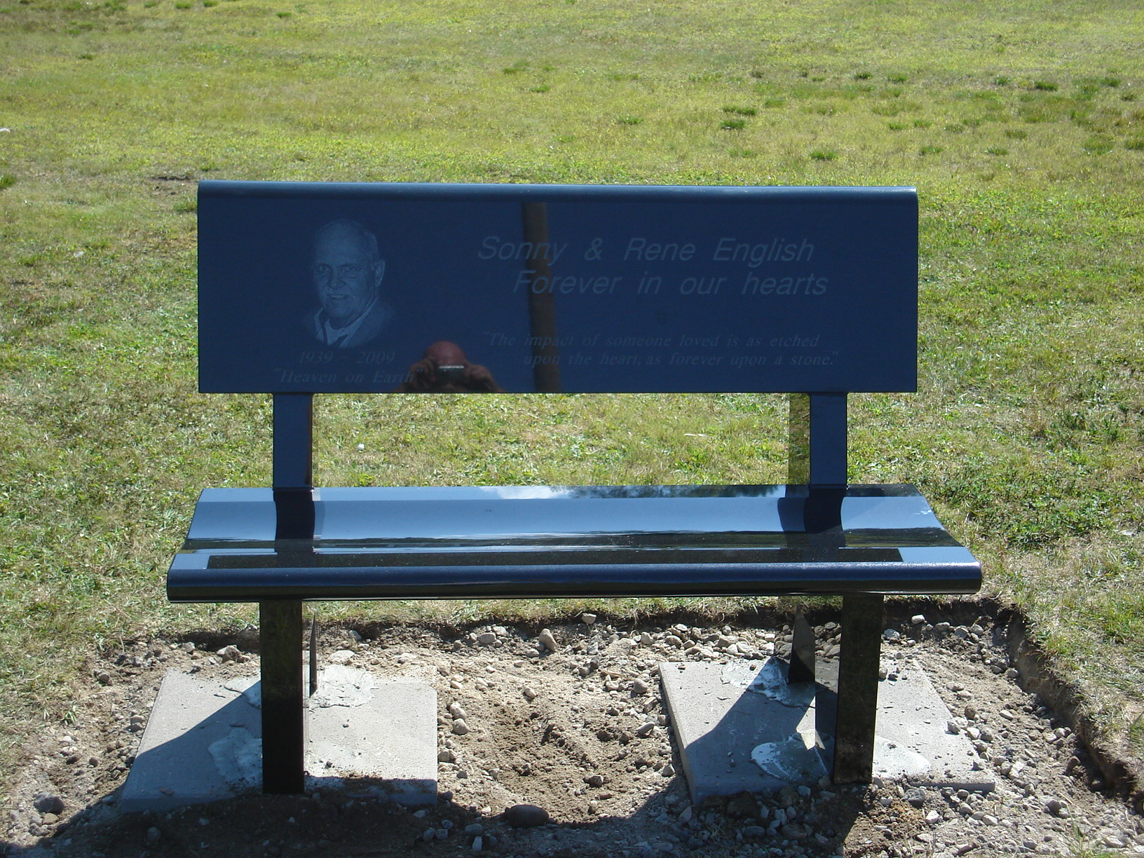 Granite Benches - Richardson Monument Co., Inc.