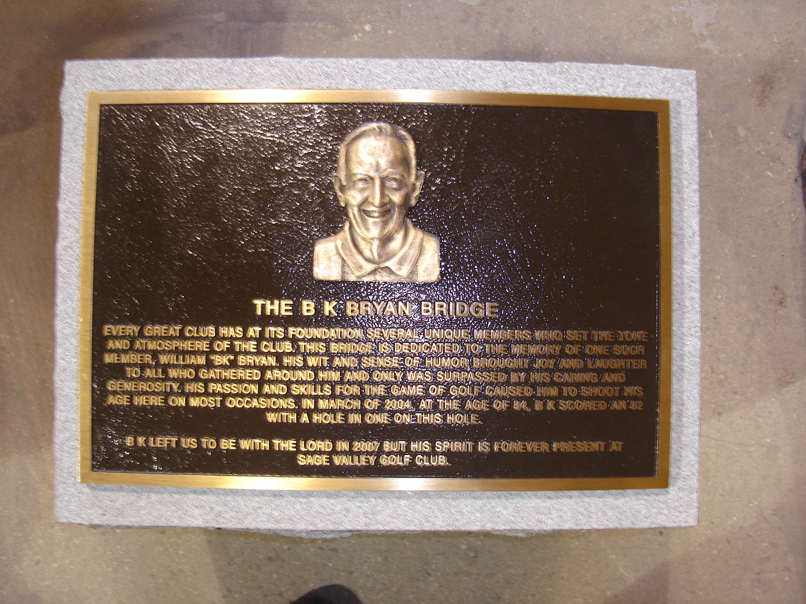 Plaques - Richardson Monument Co., Inc.